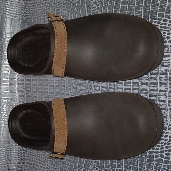 CROCS | Shoes | Crocs Brown Clogs | Poshmark